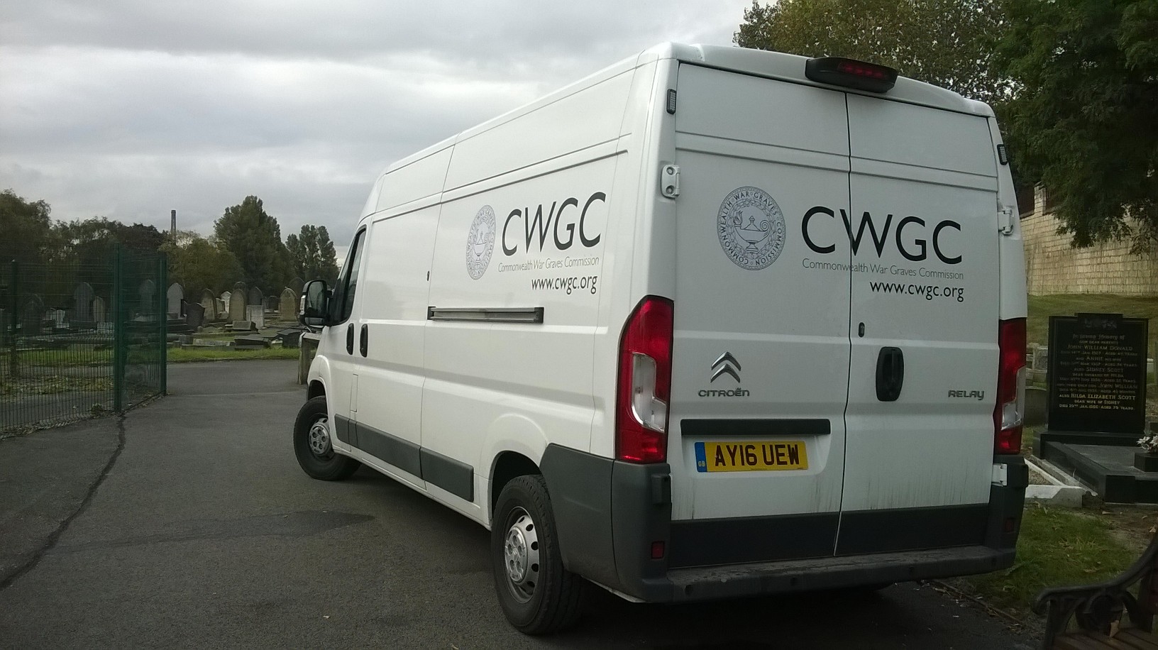 CWGC on site | Friends of Hyde Park Cemetery